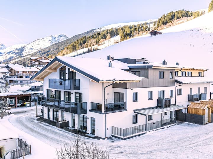 Grand Appartement Avec Ski Aux Pieds Et Sauna. - Fieberbrunn