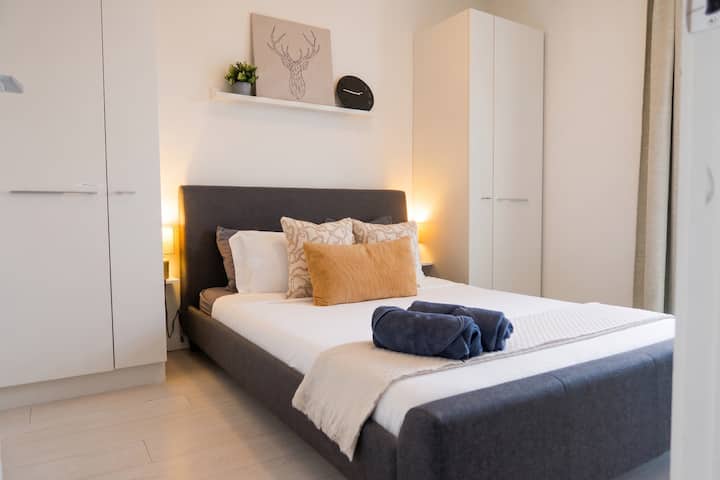 Fifa Olympic Village/sleeps 5 + Parking + Gym + Ac - Vancouver