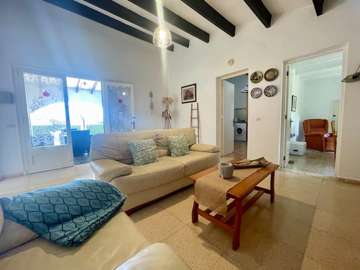 Villa Con Piscina Privada&jardín En Cap Den Font. - Mahón