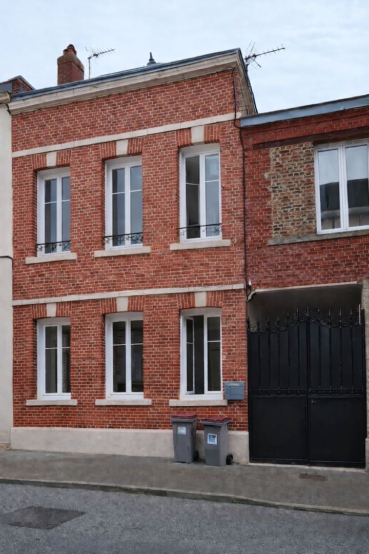 Grande Maison Familiale Centre Saint Quentin Calme - Saint-Quentin