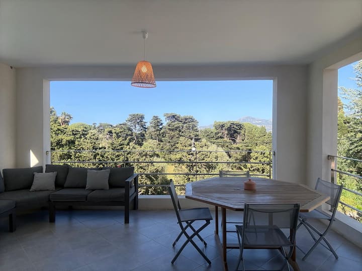 Appartement En Haut De Villa - Calvi