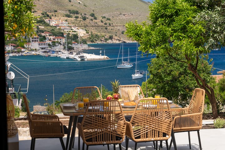 Eleni's House With Stunning Sea View - Asos