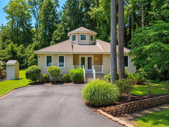 Lighthouse Cottage | Ocean Pines, Golf & Oc Beach - Ocean Pines, MD