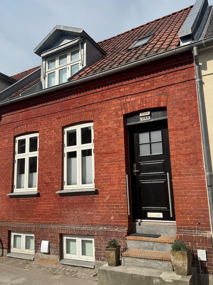Nyrenoveret Byhus I Aarhus Centrum - Aarhus