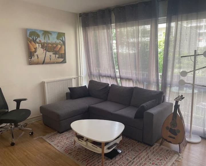 Bail Mobilité : Studio Meublé 34 M² Avec Balcon - Paris