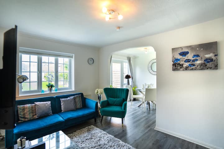 Heart Of Windsor 3-bedroom Home - Windsor