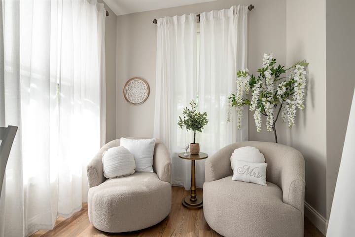 Petal & Bloom Farmhouse W/ Speakeasy Lounge! - Delta Lake State Park, Rome
