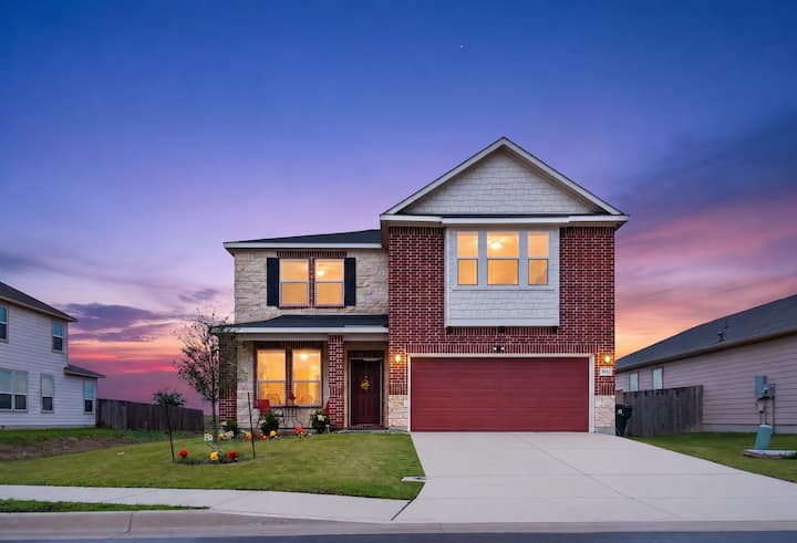 5br +Game Room, Movie Theater, Office, Ev Chrg! - Seguin