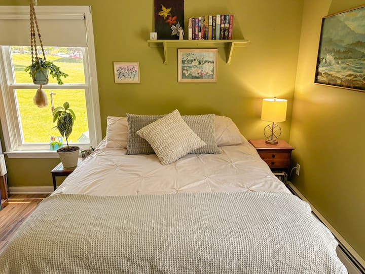 Quaint & Cozy In Portland - Portland, ME