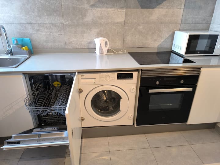Cozy Apartament In Quiet Area - Fast Internet - Torrent