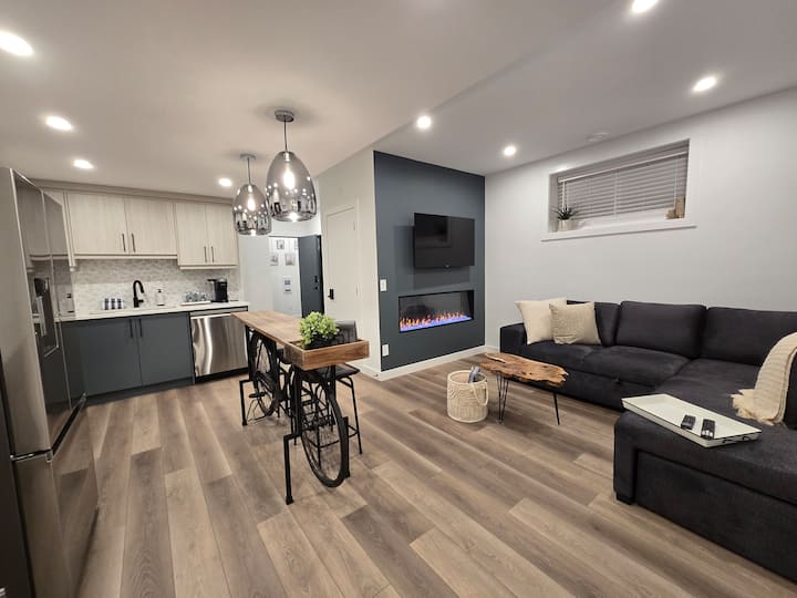 Bow River 1 Bdrm Legal Suite - Alberta