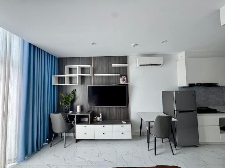 Luxury Condo On 19th Floor | Phnom Penh City View - Phnom Penh