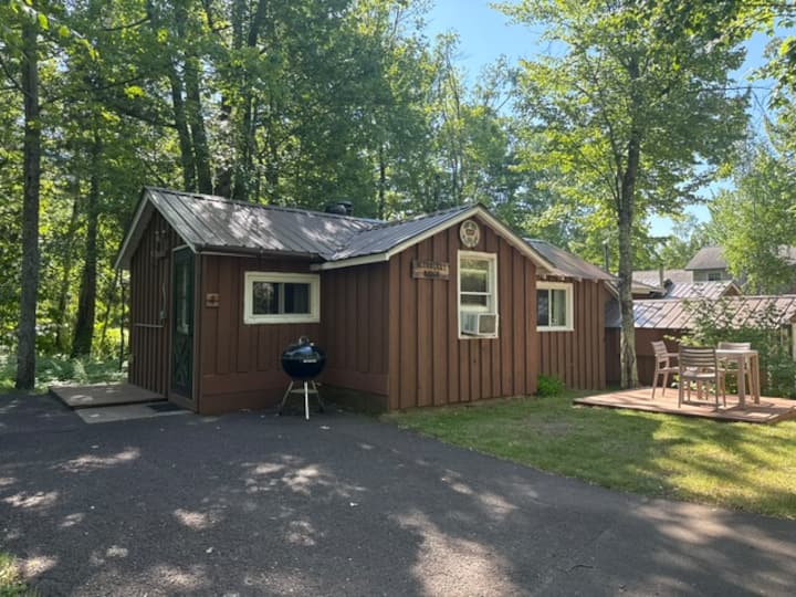 Blueberry Ridge At Miller's Cottages - Public Beach, Ontonagon