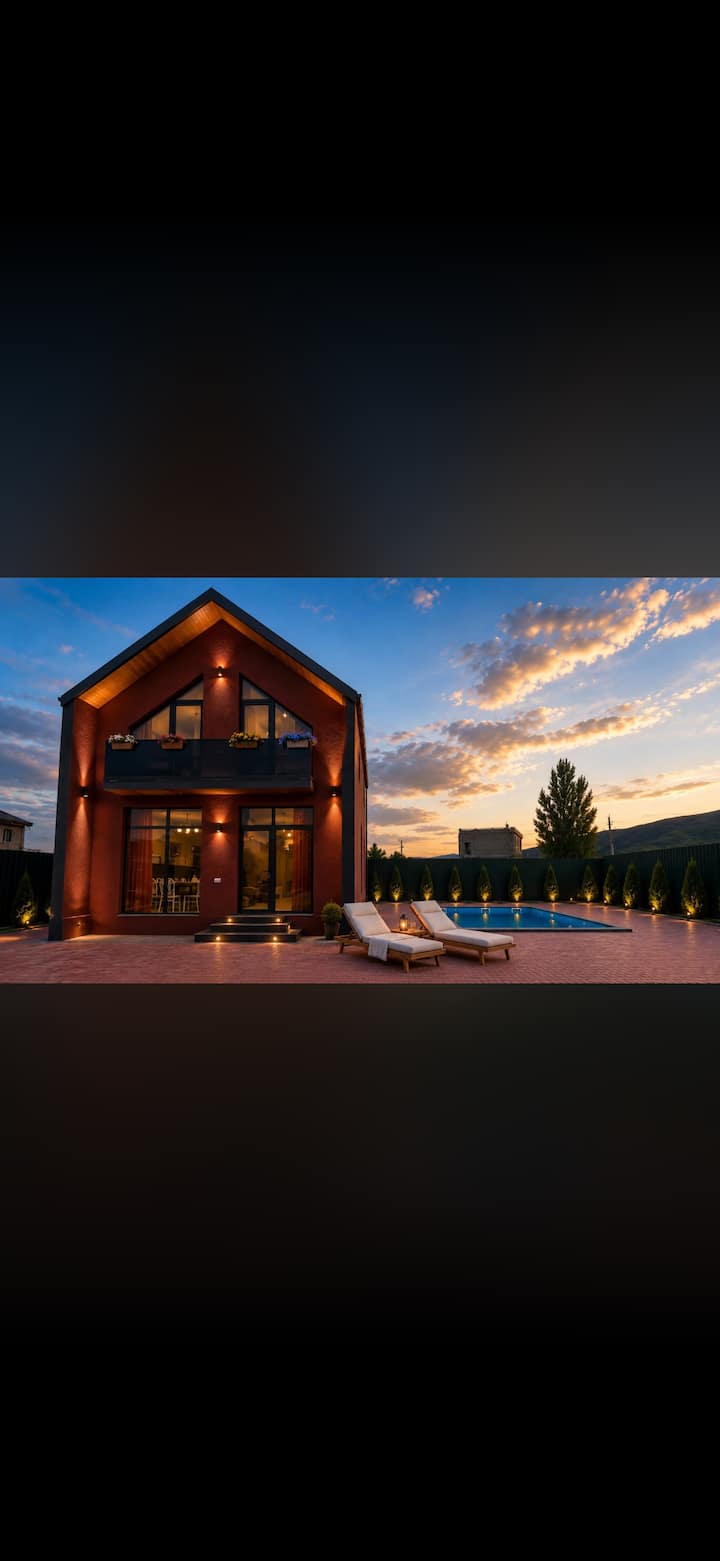 A Modern Cottage With A Pool Is Available For Rent - Grúzia