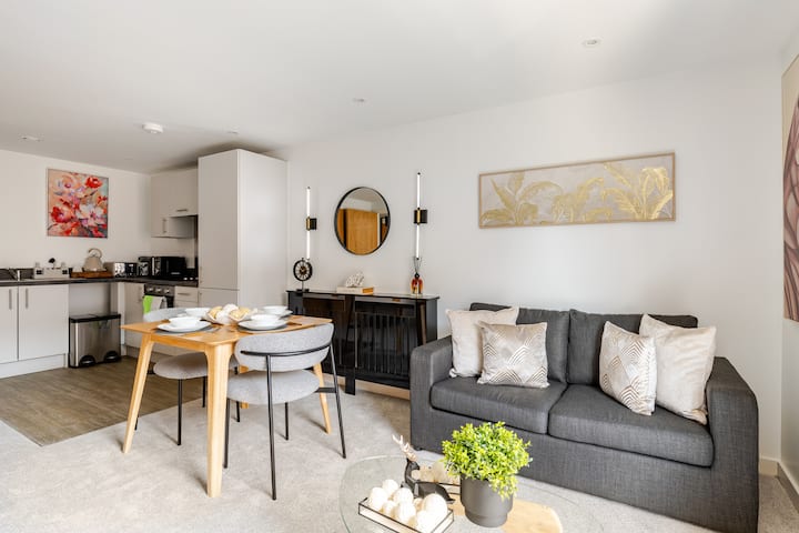 Modern Salford Flat | 6 Mins To Mediacity, Bbc - Manchester