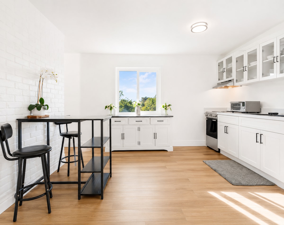 Skyline Hills Suite Near Kaiser & Hospitals - Houses for Rent in ...