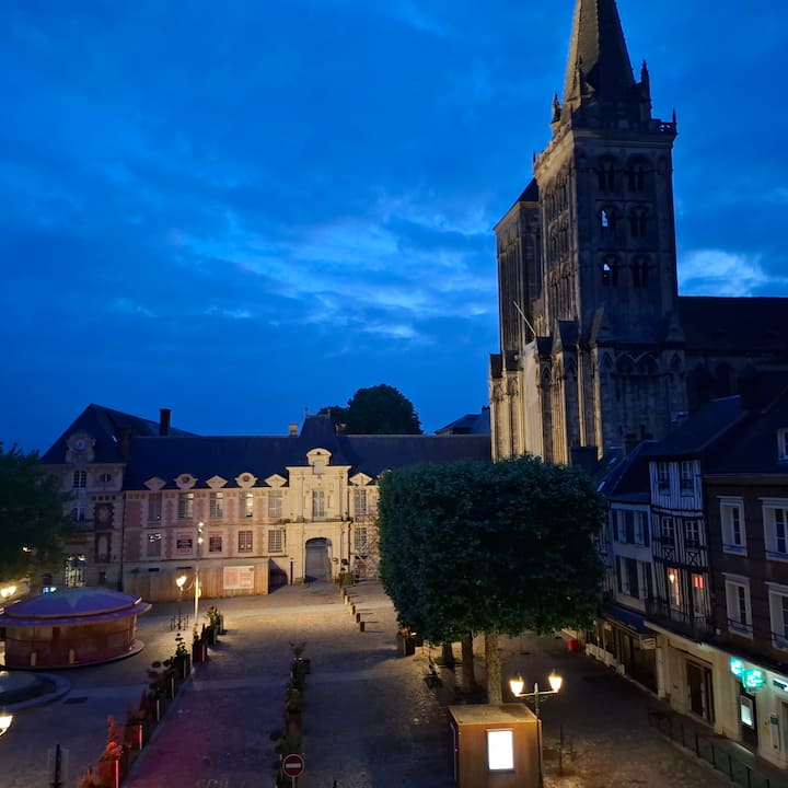 Chez Flora D
-Massage éNergétique-
Vue Cathédrale - Lisieux