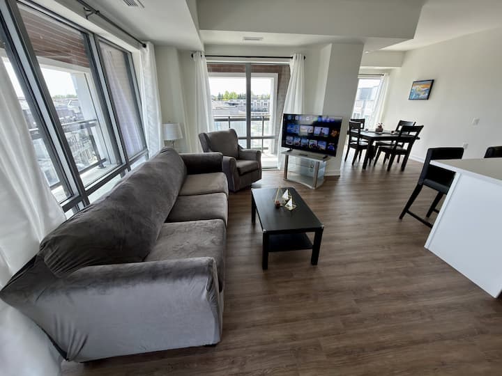 Condo In Bowmanville - Bowmanville
