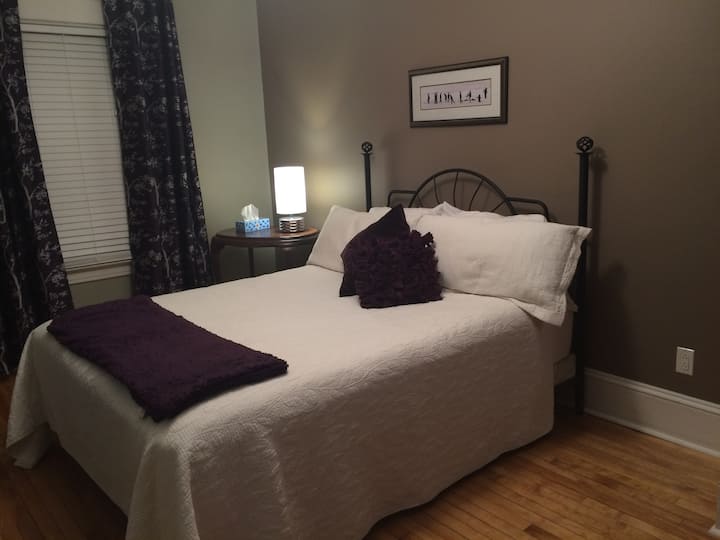 Bright & Fully Furnished 2-bedroom - Moncton