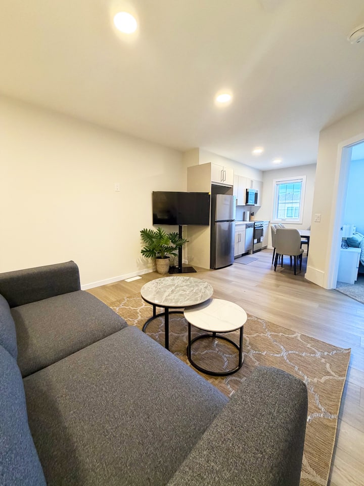 Brand-new 2026 Suite15 Mins To West Edmonton Mall - Spruce Grove