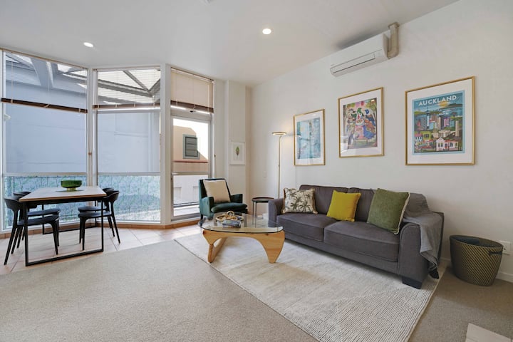 Spacious Cbd Abode With Aircon Near Waterfront - Auckland