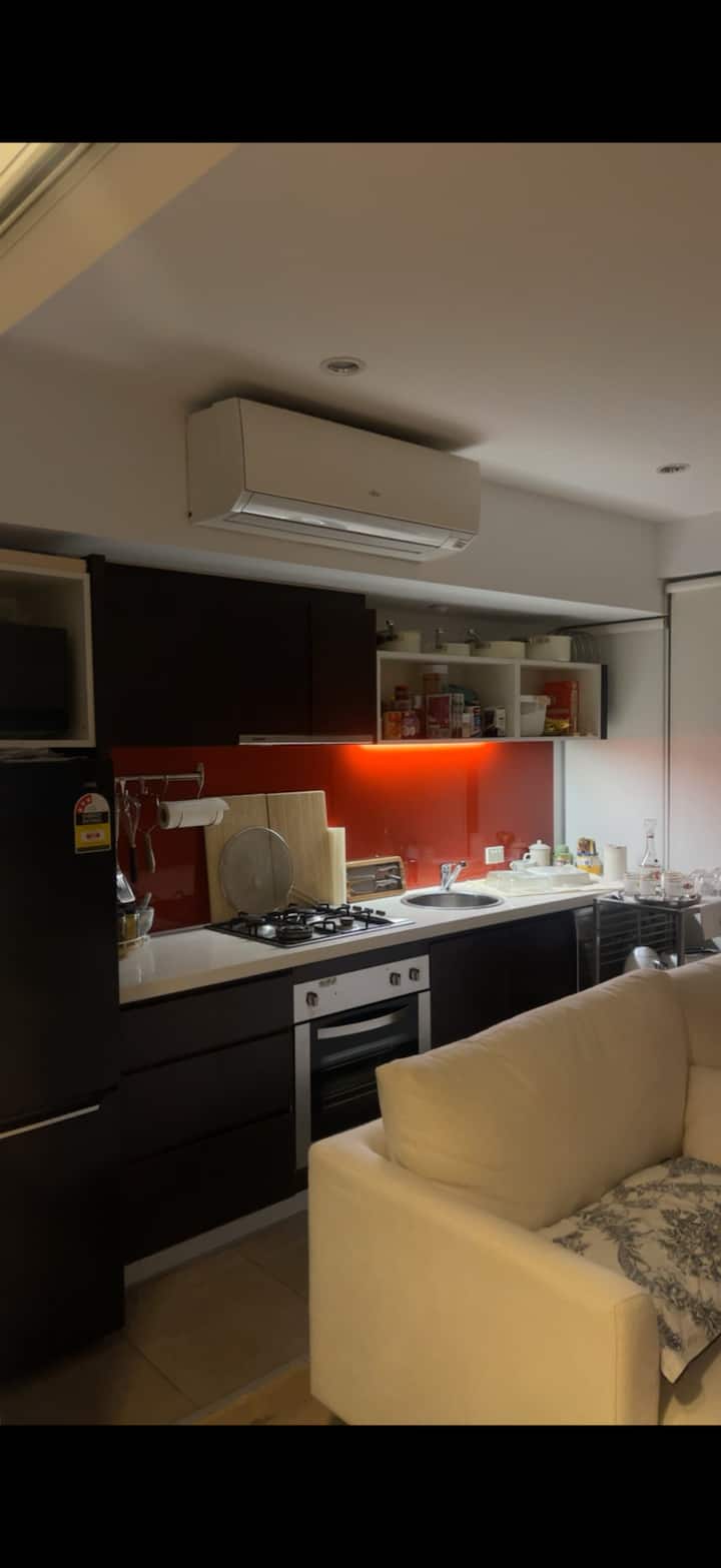 Cute Getaway In The Heart Of St Kilda - 聖基爾達