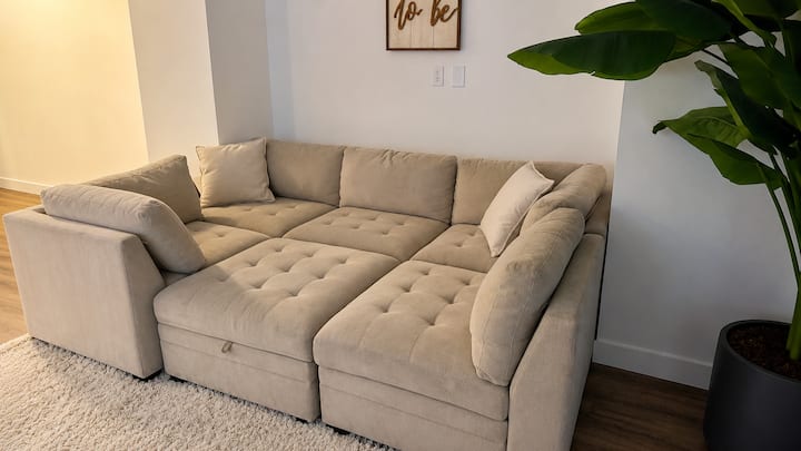 Cozy Designer Stay Near Weho & Hollywood - Hollywood, CA
