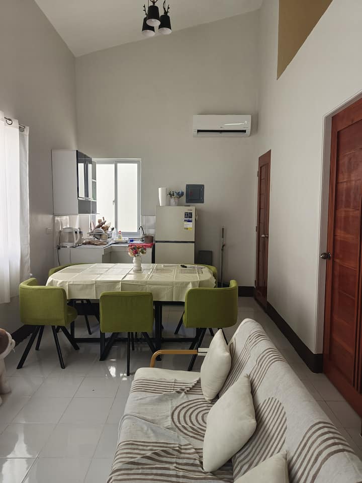 Cozy House For Rent | Casa Esmeralda, Sto Tomas - Malvar
