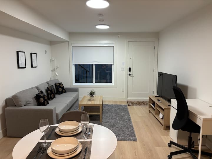 Modern, Private 1-bdrm Suite In Premium Location. - Point Roberts, WA
