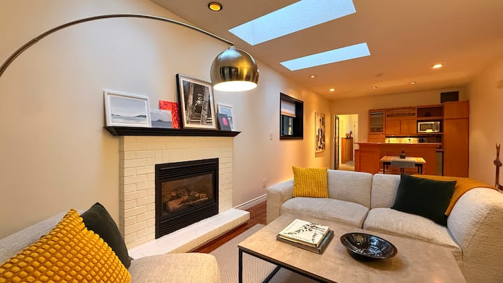 Bright Garden Guesthouse Near Grouse Mountain & Dt - Grouse Mountain