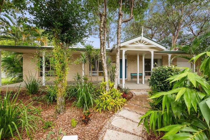 Sunrise On Byron - Pet Friendly Coastal Stay - Bangalow
