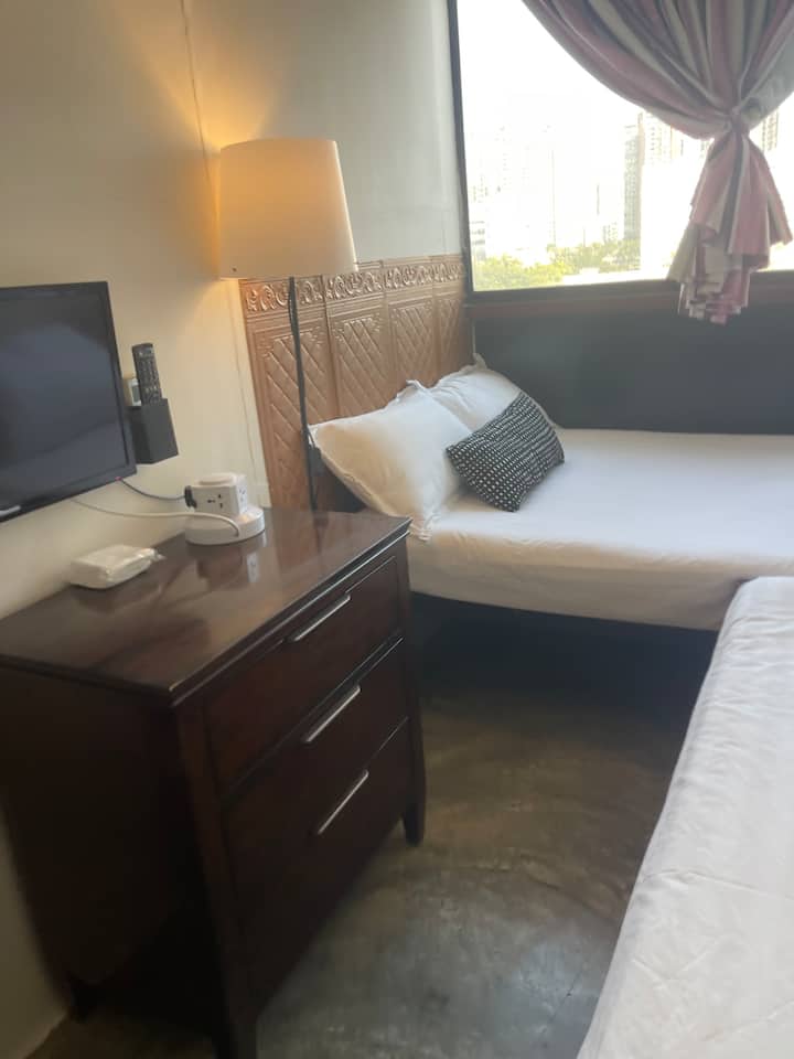 B2. Temple St Private 2beds Family Room 5min Mtr - Jordan