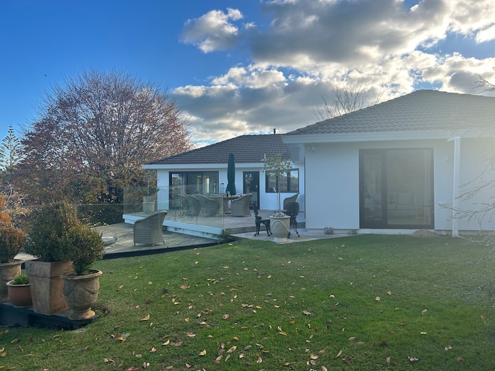 Lake Hideaway Karapiro - Cambridge