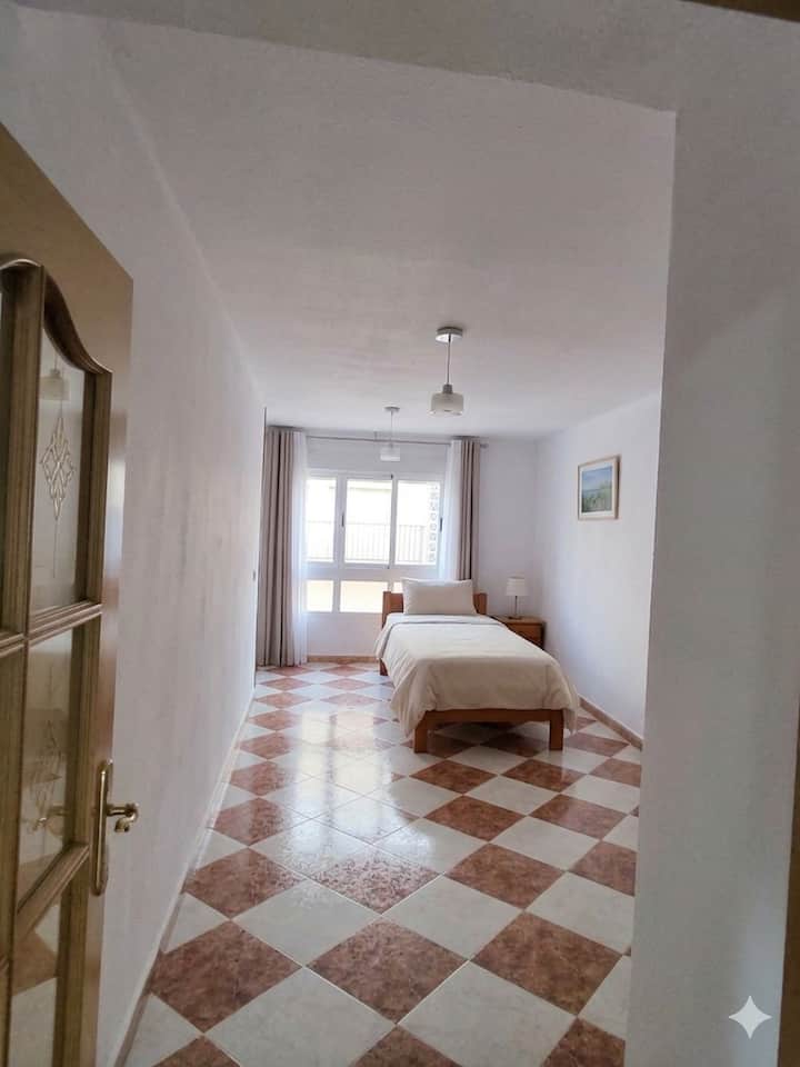 Appartement De 130 M², Situé Au Cœur D'el Campello - Alicante