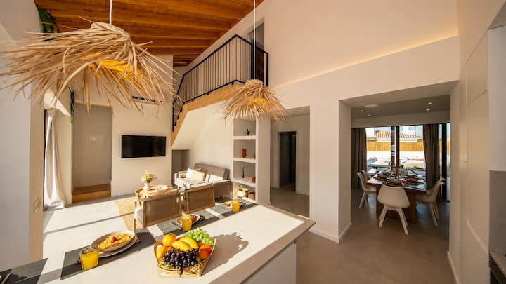 Peaceful Villa With Heatable Pool In Carvoeiro - Algarve