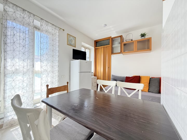 P098 – Porto Recanati, Townhouse With Balcony - Porto Recanati