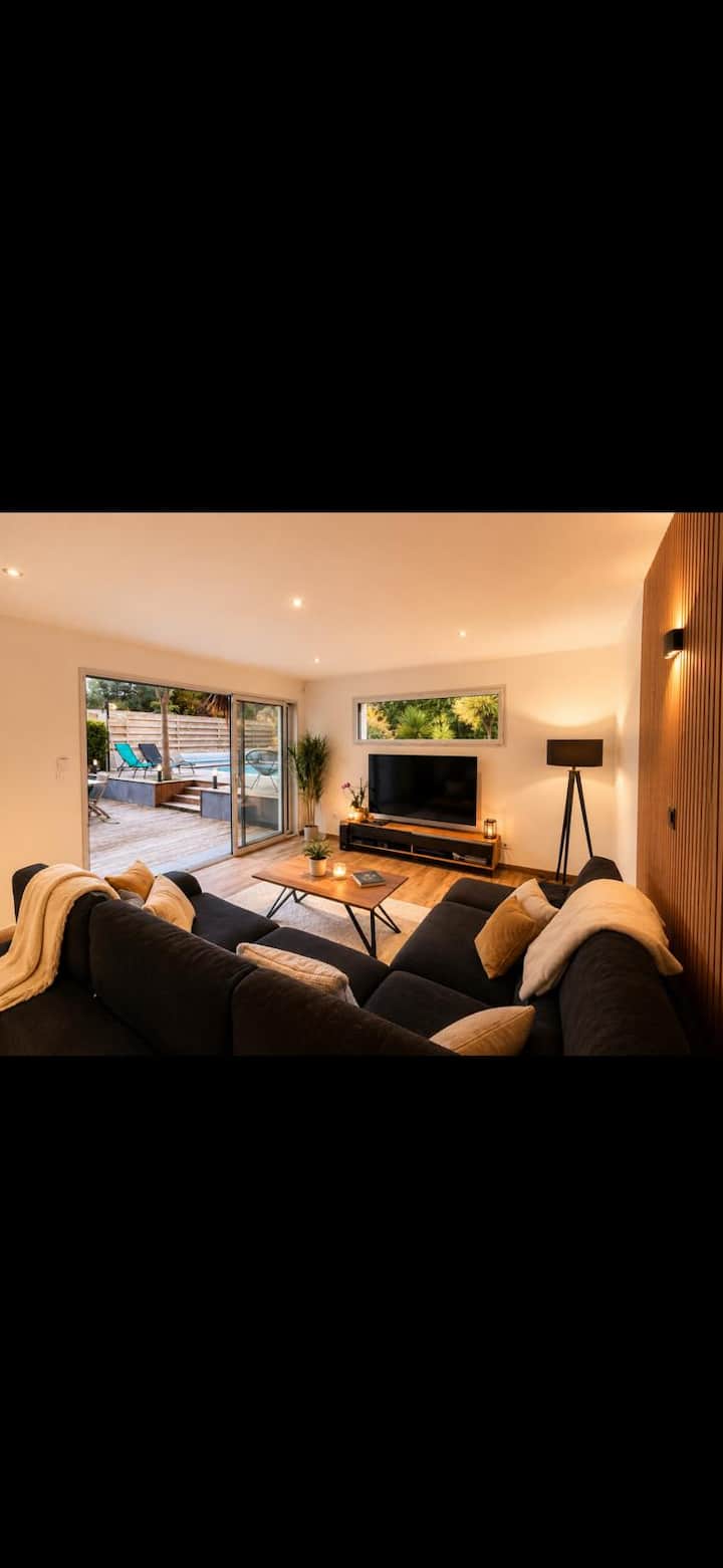 Maison Chaleureuse Avec Piscine à 10 Min De Plage - Bretagne