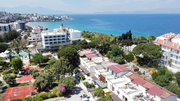 Kadınlar Denizi Plaja 100 Metre 4+1 Lüks Villa - Kuşadası