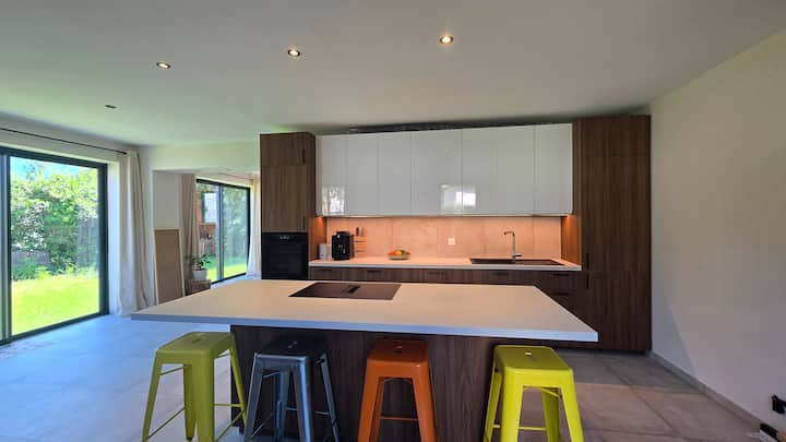 L'atelier De Bissy Spacieux Cocon Avec Jardin - Lac d'Aiguebelette