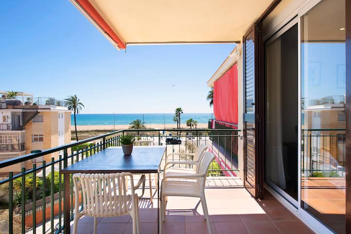 Apartamento En La Playa De Castelldefels - Castelldefels