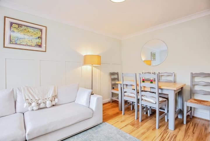 Delightful Property Walking Distance To Burghley - Stamford