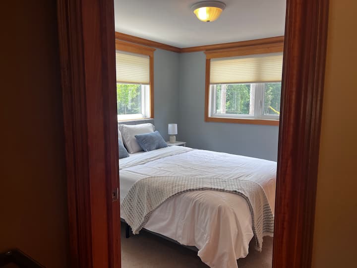 Caledon Trailside Retreat-sleeps 6 - Orangeville