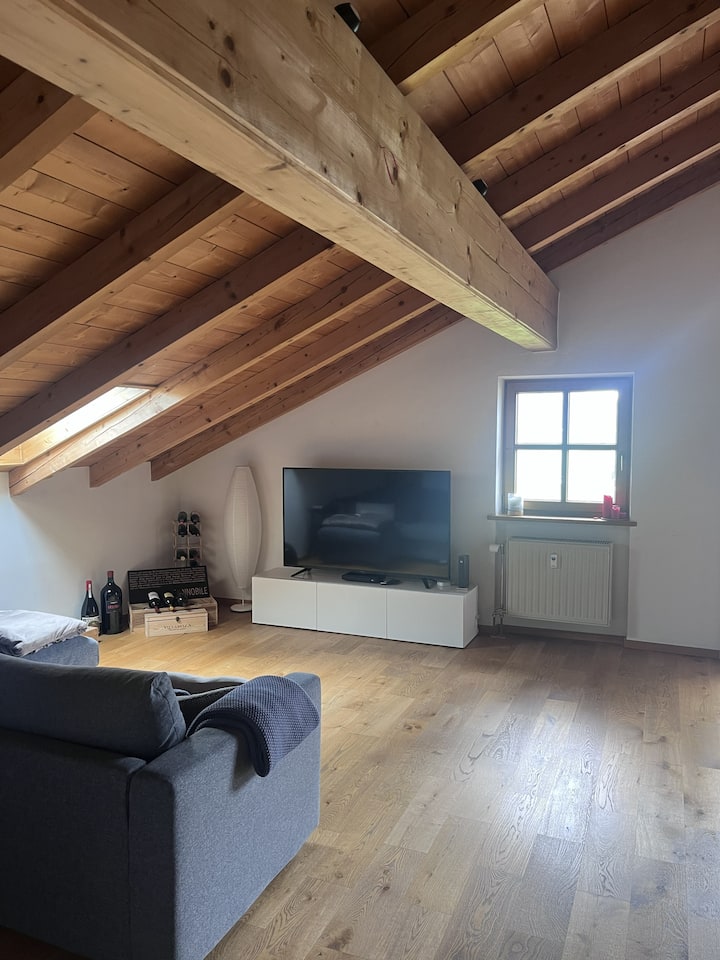 Berge, Sonne & Mehr. Wohnen Direkt Im Inntal. - Raubling