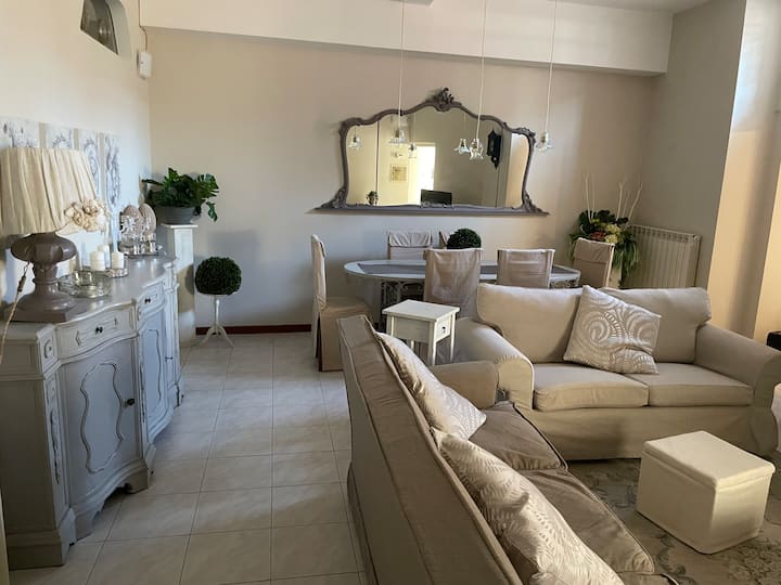 Casa Mariuccia, 3 Stanze Nel Cuore Di Lucca - Lucca