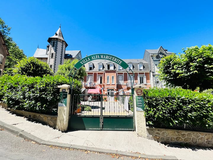 Centre-ville : Grand Appartement - La Bourboule
