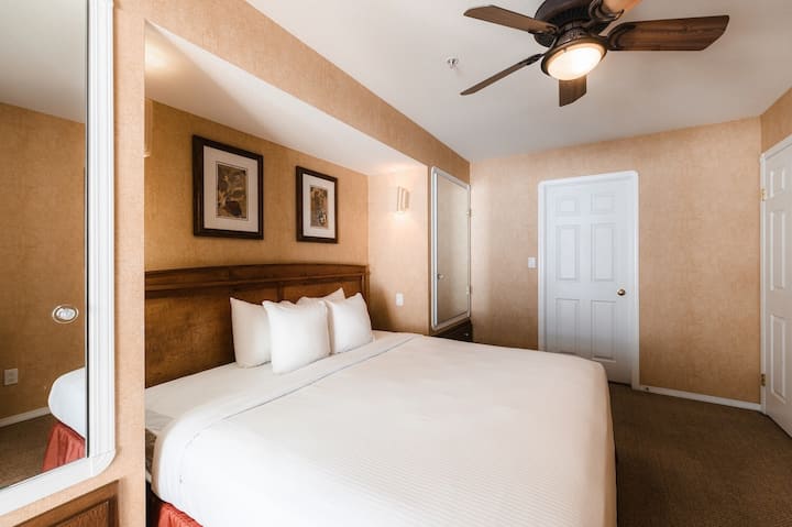 4 1br King Suites | Full Kitchen | Alpine Views - Fairmont Hot Springs
