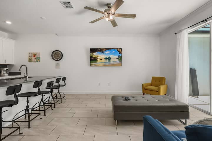 4 Bd/ 3 Ba/ Storey Lake (2957 Ss) - Kissimmee