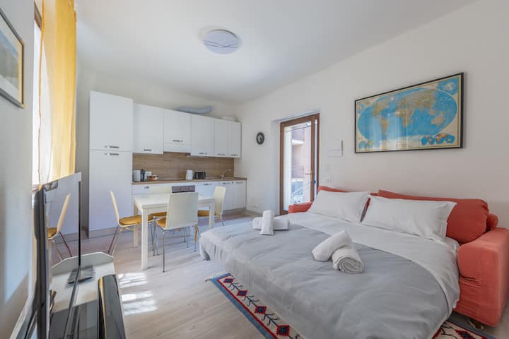 Lake Oasis - Panoramic Mountains With Free Parking - Lecco