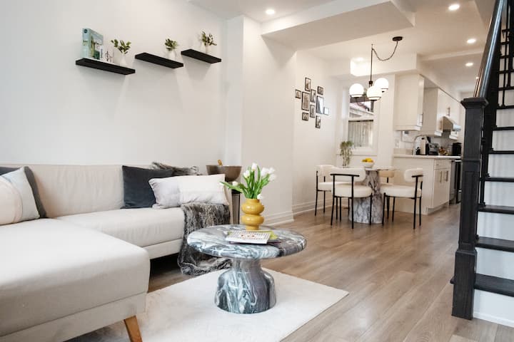 Sunny Townhome At Trinity Bellwoods & Queen West - Toronto