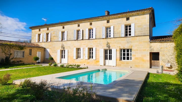 Maison En Pierre · Piscine · 5 Ch · Grand Jardin · - Bordeaux